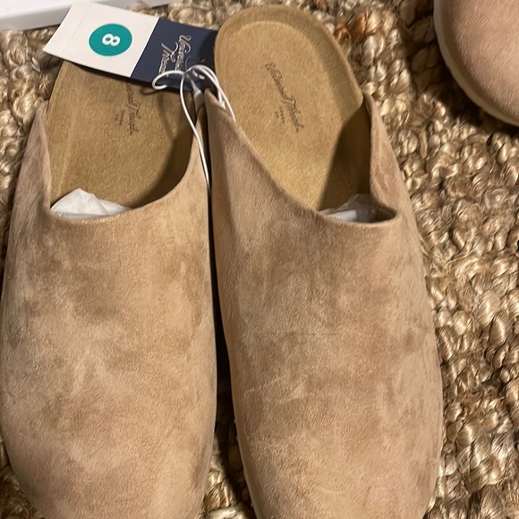 Universal Thread | Shoes | Womens Size 8 Bev Flats Slipons Universal ...